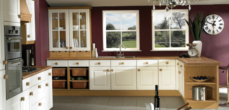 Traditional Kitchens - Culina Balneo
